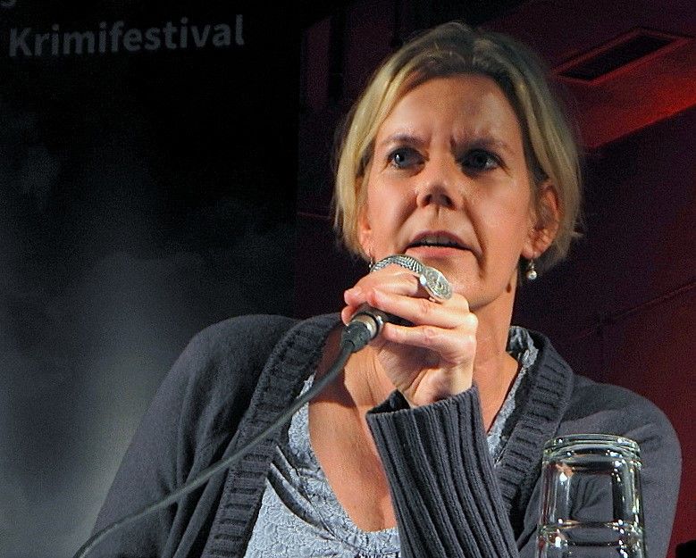 Tina Light's Instagram, Twitter & Facebook on IDCrawl